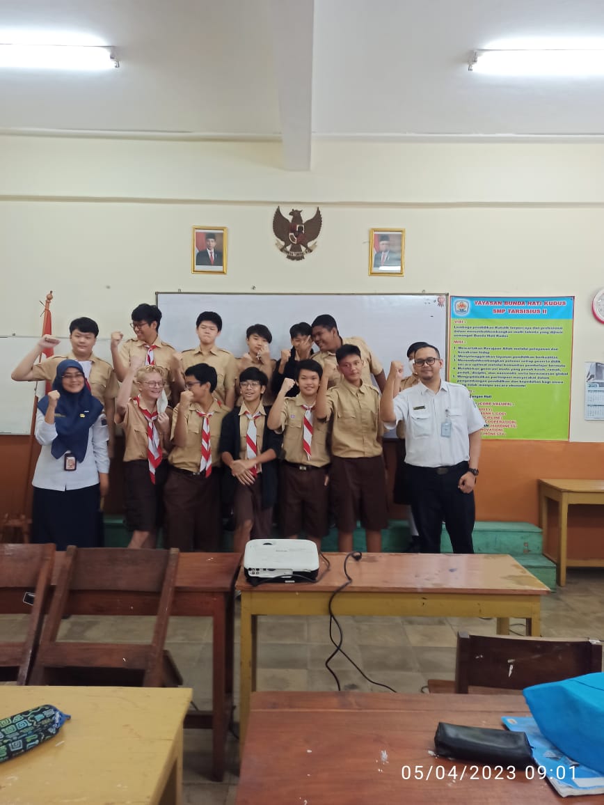 Bina Remaja Kelas 8 - Sekolah Tarsisius 2